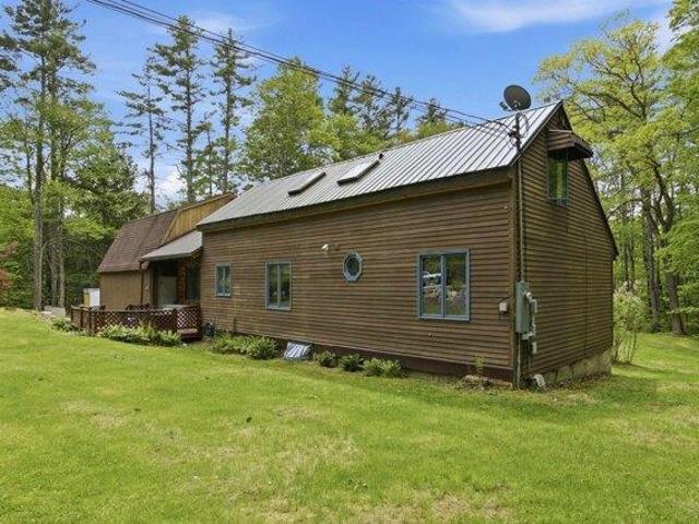 house with 3 bedroom, Holderness NH ES103663835