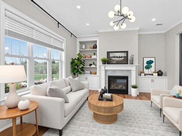 house with 3 bedroom, Holliston MA DLS102447846
