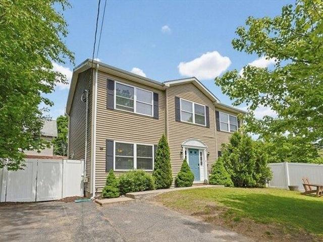 house with 3 bedroom, Holliston MA DLS102959374