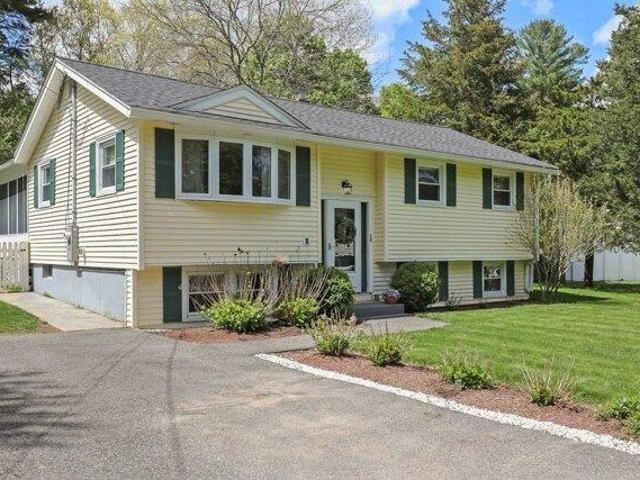 house with 3 bedroom, Holliston MA DLS102962305
