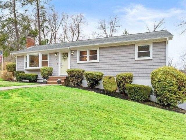 house with 3 bedroom, Holliston MA DS102278861