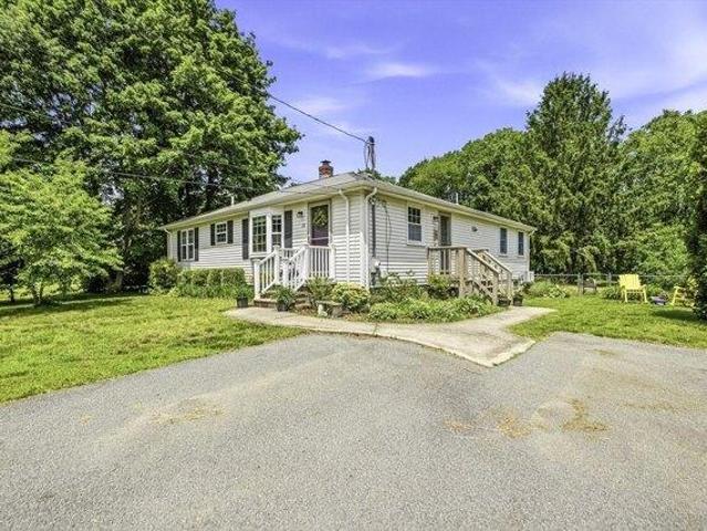 house with 3 bedroom, Holliston MA DS104441881