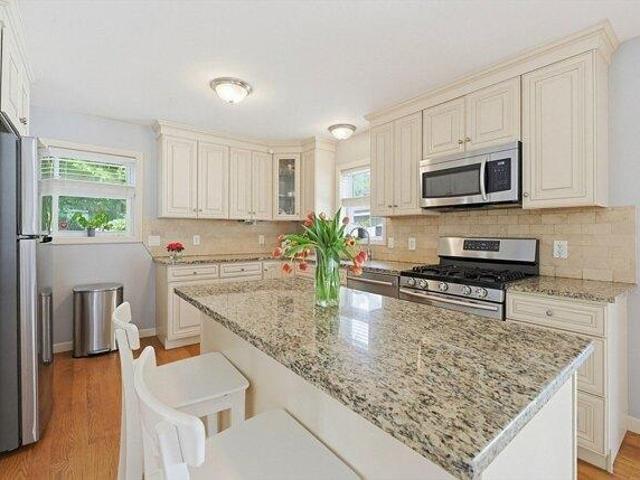 house with 3 bedroom, Holliston MA ES102959374