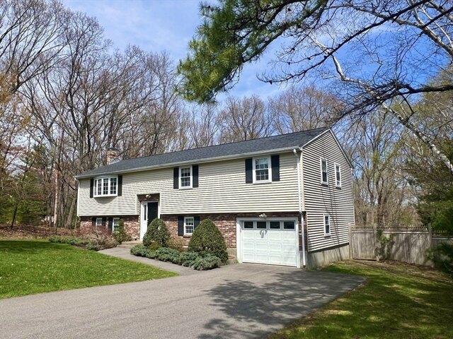 house with 3 bedroom, Holliston MA ES103435198