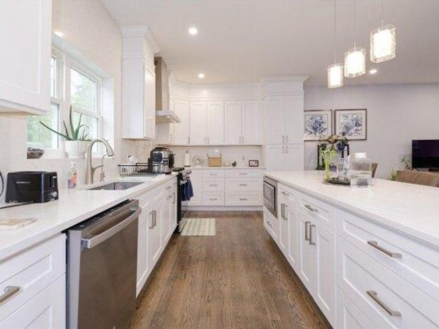house with 3 bedroom, Holliston MA ES103968230