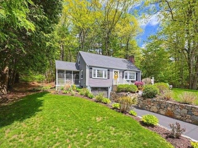 house with 3 bedroom, Holliston MA ES104405944