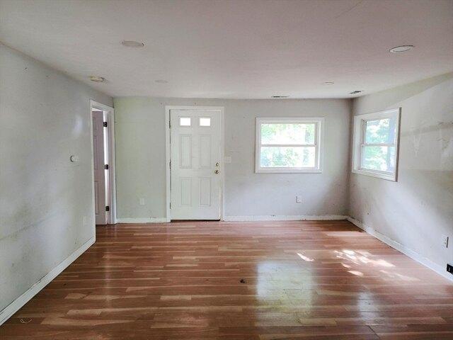 house with 3 bedroom, Holliston MA ES105230766
