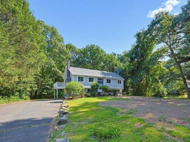 house with 3 bedroom, Holliston MA ES105231565