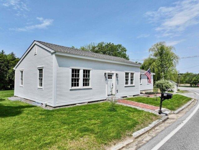 house with 3 bedroom, Hollis NH DS102635534