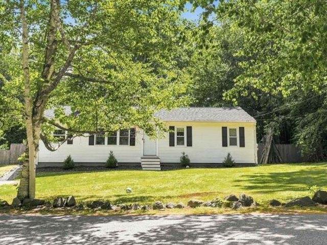 house with 3 bedroom, Hollis NH ES103603394