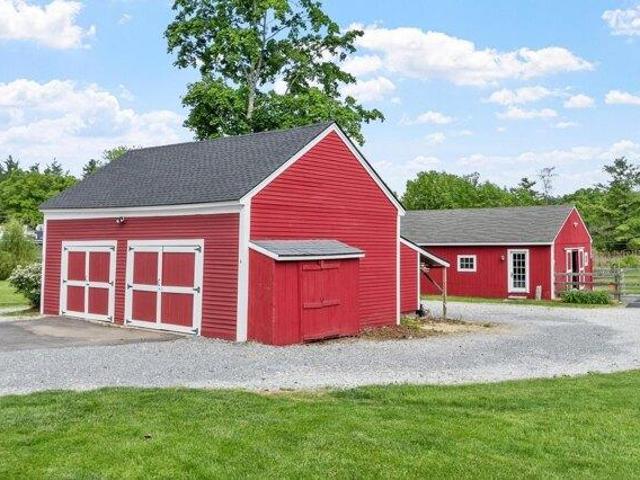 house with 3 bedroom, Hollis NH ES105156651