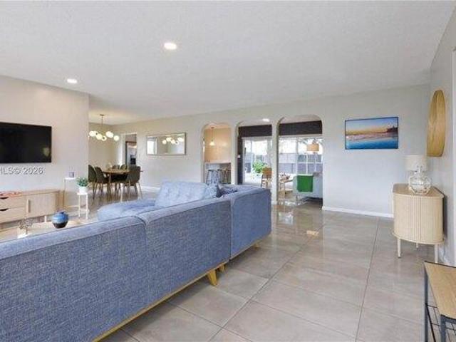 house with 3 bedroom, Hollywood FL ES104898516