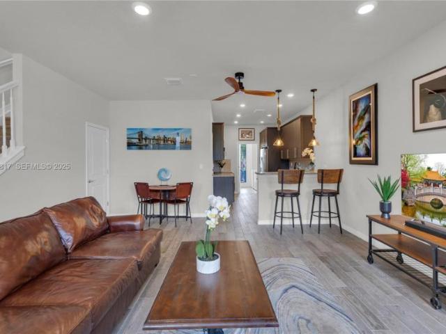 house with 3 bedroom, Hollywood FL FL ES102659776