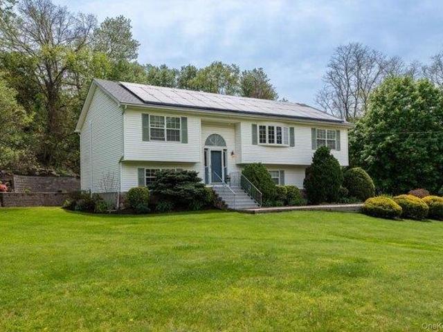 house with 3 bedroom, Hopewell Junction NY ES104921897
