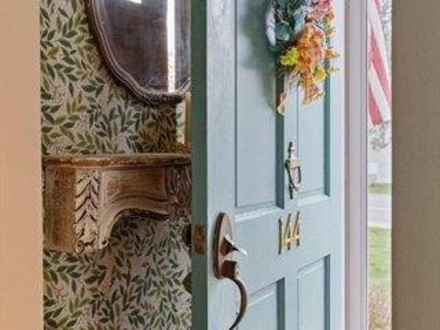 house with 3 bedroom, Hopkinton MA ES102922246