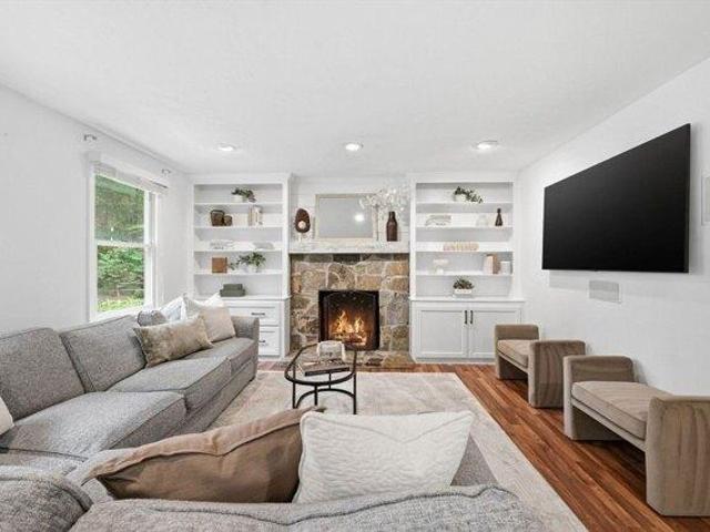 house with 3 bedroom, Hopkinton MA ES103774365