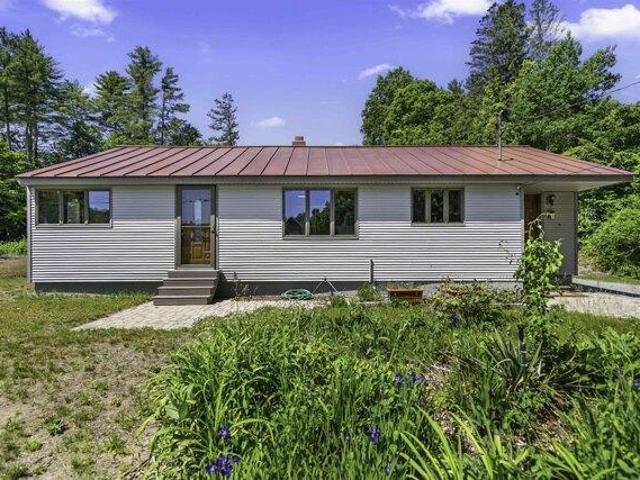 house with 3 bedroom, Hopkinton NH ES104833308