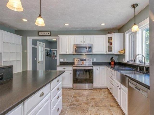 house with 3 bedroom, Hopkinton NH ES105650997