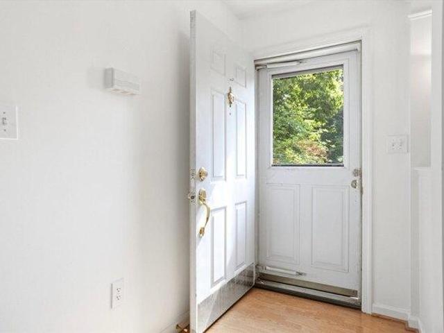 house with 3 bedroom, Hopkinton NH ES105107345