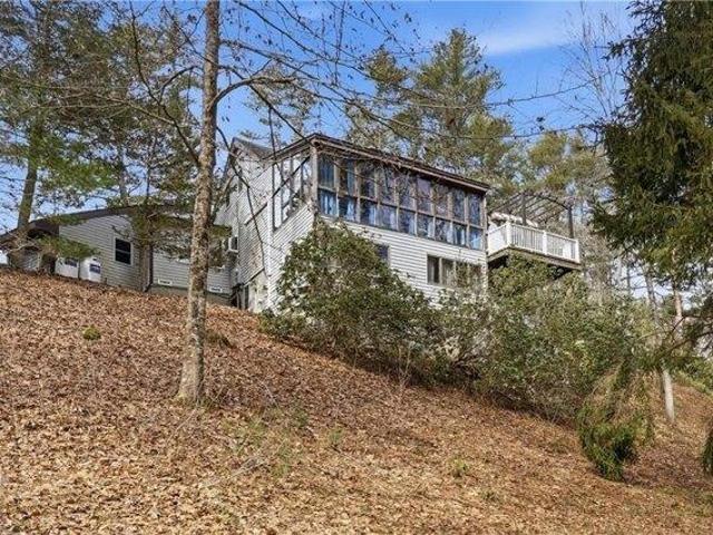 house with 3 bedroom, Hopkinton RI DLS103018503