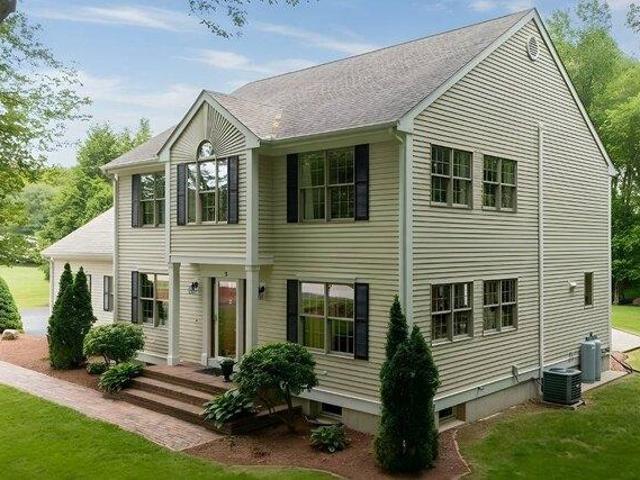 house with 3 bedroom, Hopkinton RI ES103664572
