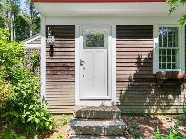 house with 3 bedroom, Hopkinton RI ES103664948