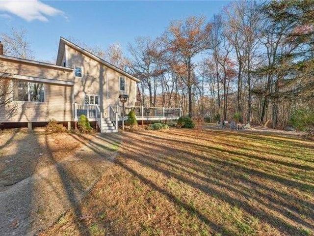 house with 3 bedroom, Hopkinton RI ES104406023