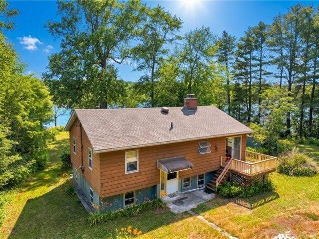 house with 3 bedroom, Hopkinton RI ES105081582