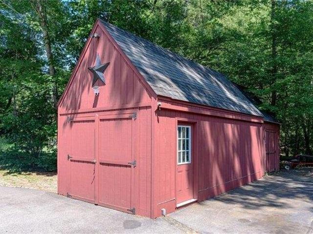 house with 3 bedroom, Hopkinton RI ES105202674