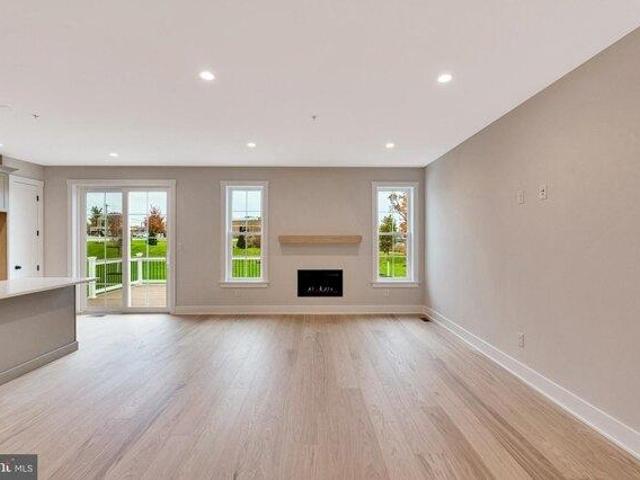 house with 3 bedroom, Horsham PA ES103624103