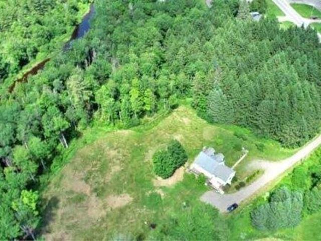 house with 3 bedroom, Houlton ME DS104008012