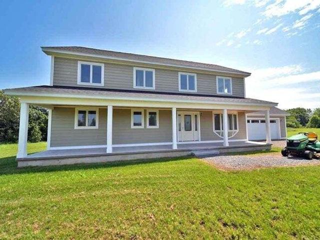 house with 3 bedroom, Houlton ME DS104042136