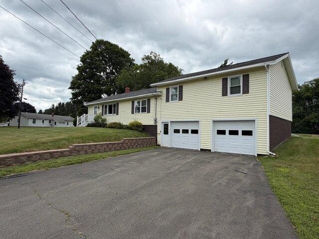 house with 3 bedroom, Houlton ME DS104351339
