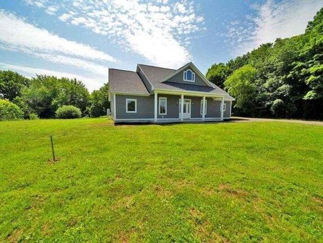 house with 3 bedroom, Houlton ME DS103849079
