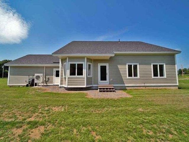 house with 3 bedroom, Houlton ME ES105115756