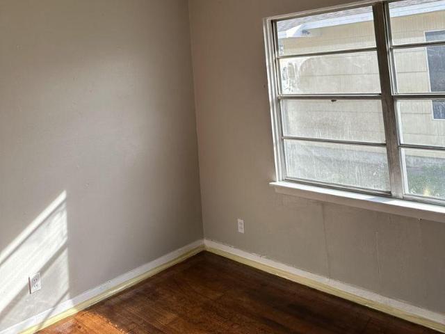 house with 3 bedroom, Houston TX DLS100973535