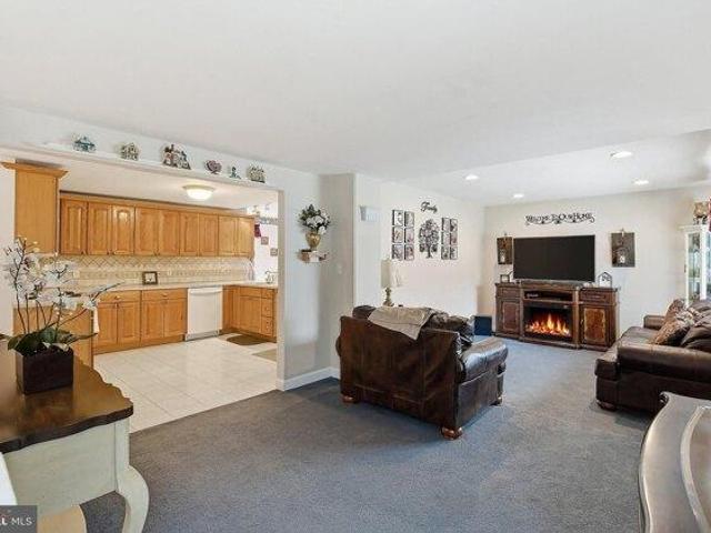 house with 3 bedroom, Howell NJ DS101798567