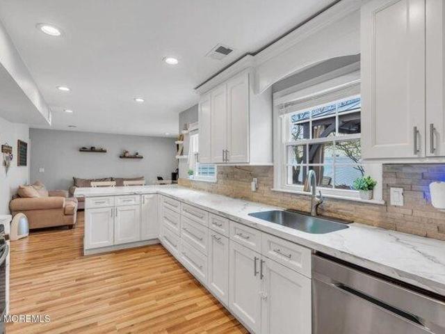 house with 3 bedroom, Howell NJ DS102529416