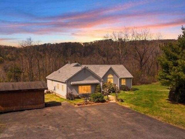 house with 3 bedroom, Huntington MA DS102823453