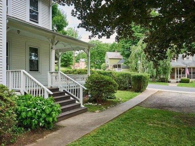 house with 3 bedroom, Huntington MA ES104851761