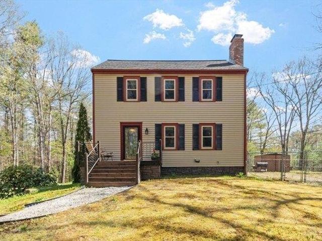 house with 3 bedroom, Hubbardston MA DLS102859905