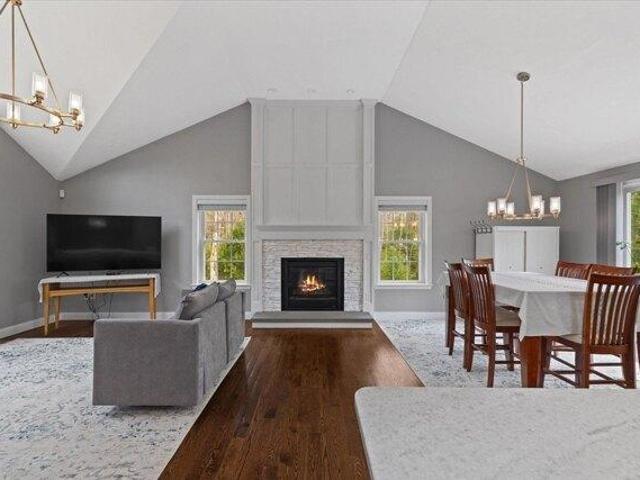 house with 3 bedroom, Hubbardston MA DS102670826