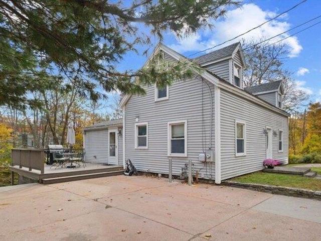 house with 3 bedroom, Hudson MA DLS102372130