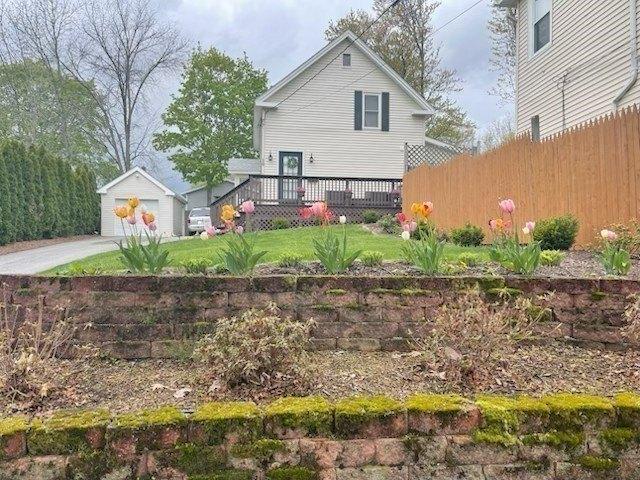 house with 3 bedroom, Hudson MA DLS102670977