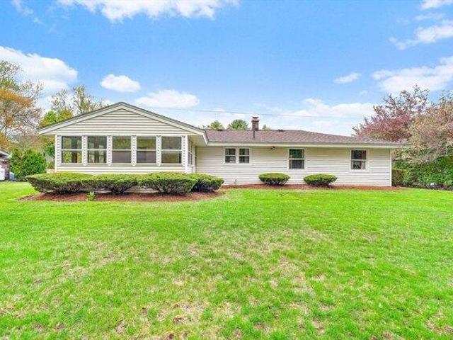 house with 3 bedroom, Hudson MA DLS102825829