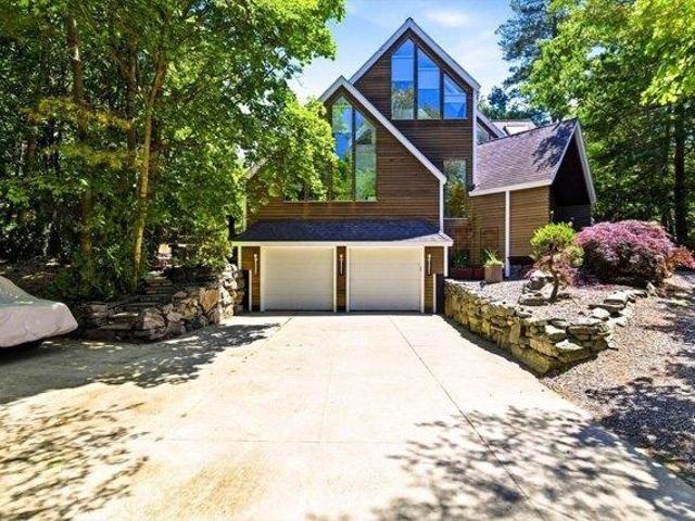 house with 3 bedroom, Hudson MA ES104114536