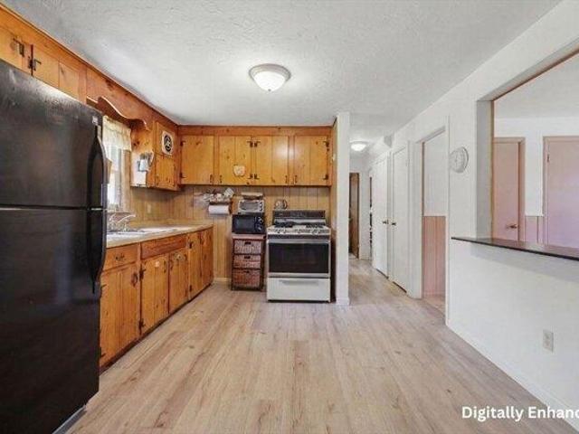 house with 3 bedroom, Hudson MA ES104262429