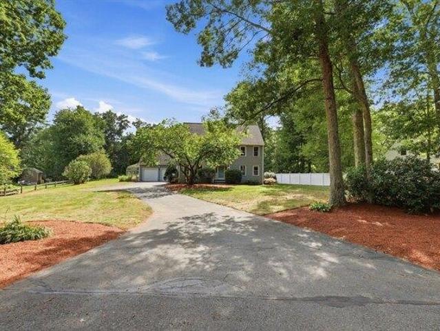house with 3 bedroom, Hudson MA ES105233044