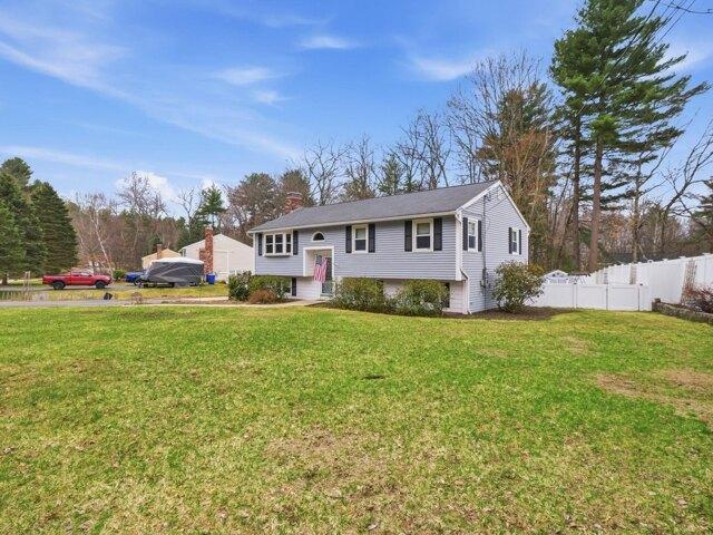 house with 3 bedroom, Hudson NH DLS102779953
