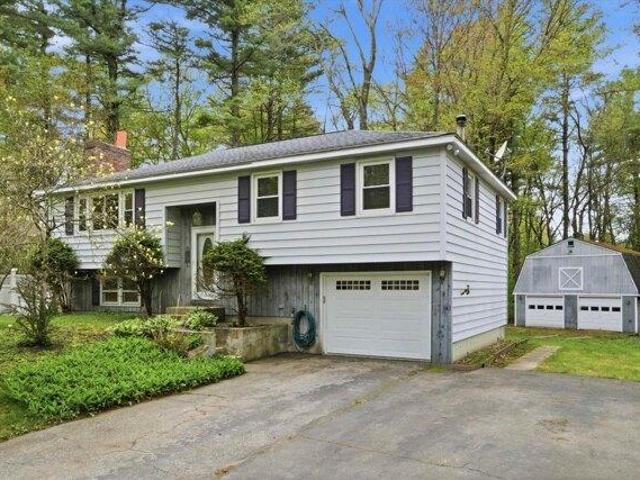 house with 3 bedroom, Hudson NH DS102371991